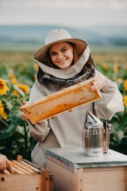 Bees Health around the Globe. Ukraine. – 1000 Reasons to Love Bees